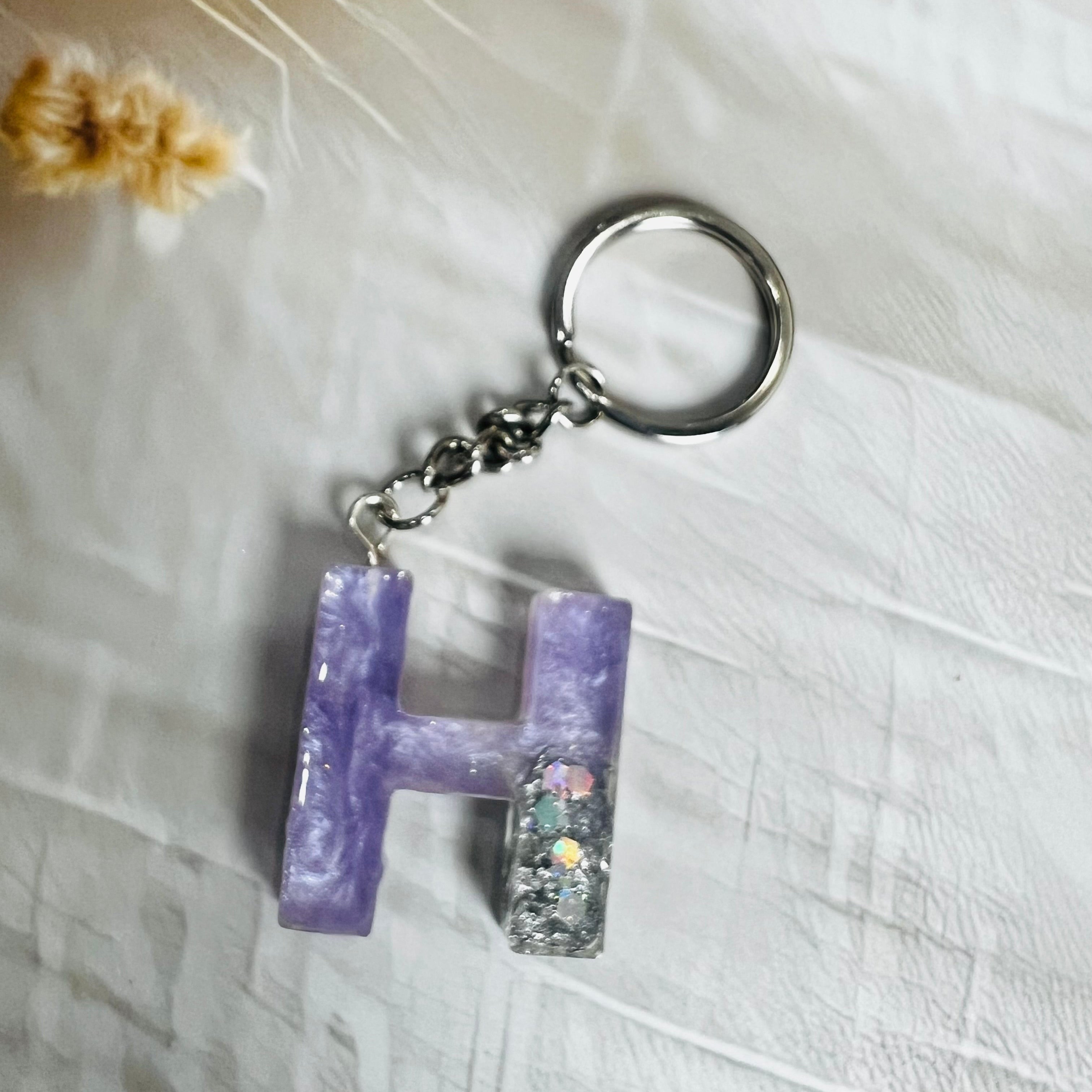 Premium Letter “H” Keychain – Elegant Personalized Accessory Resin art ...